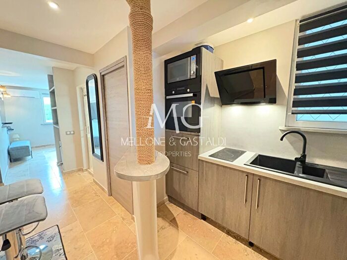 Appartement à vendre - Antibes, Juan-les-Pins, Le Cap - 1 pièce