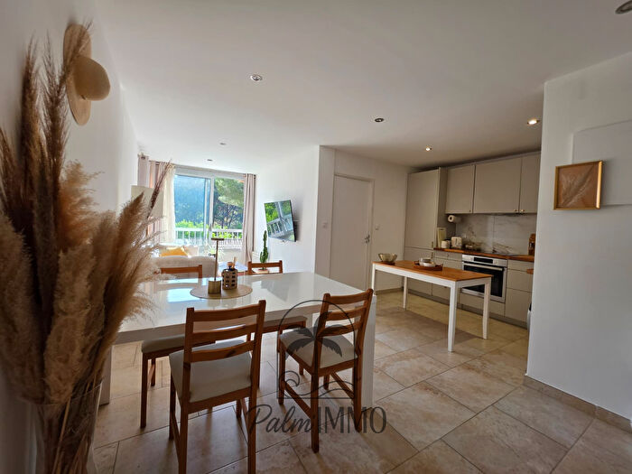 Sanary-sur-Mer, La Cride, Beau Cours : Appartement 2 pièces à vendre