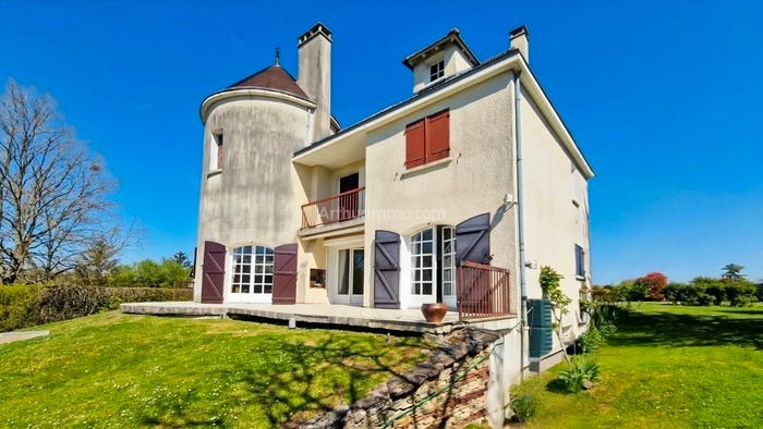 Maison 9 pièces à vendre à Carnetin