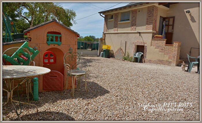 Maison 4 pièces à Ivoy-le-Pré, à vendre