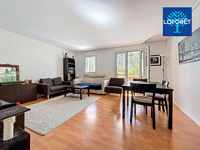 Appartement 4 pièces à Noisy-le-Grand, Centre-ville, à vendre