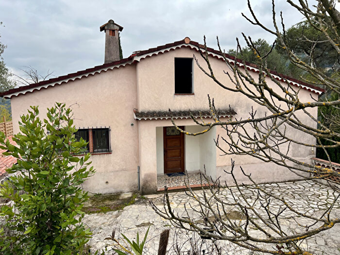 Appartement à louer - Contes - 4 pièces - 3 chambres