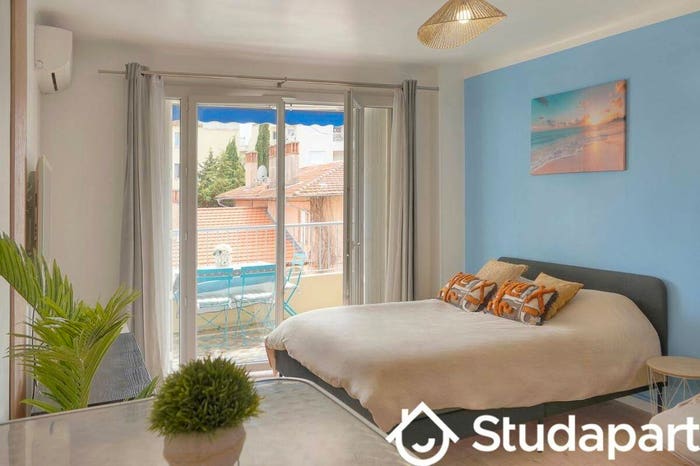 Juan-les-Pins, Antibes : Appartement 1 pièce à louer