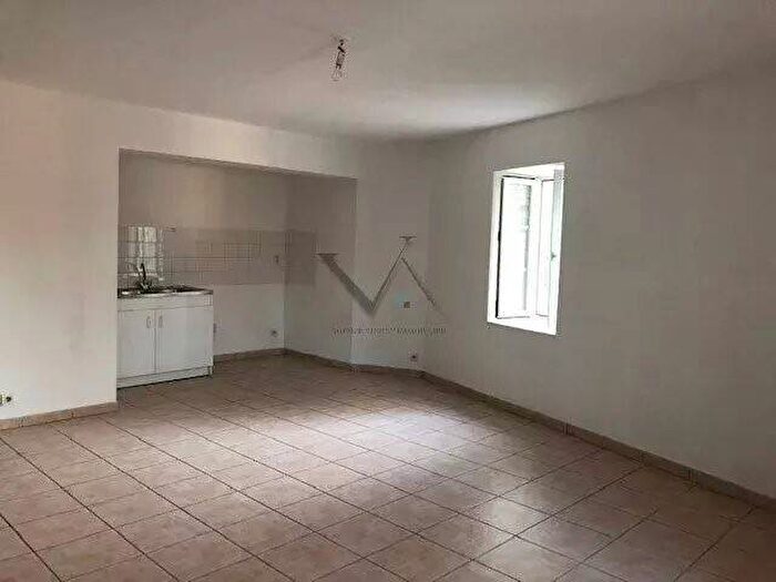 Appartement à louer - Viviers - 2 pièces - 1 chambre
