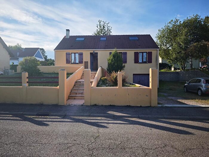 Maison à vendre - Golbey - 6 pièces - 5 chambres