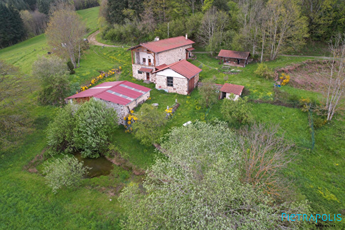 Maison à vendre - Joux - 7 pièces - 4 chambres