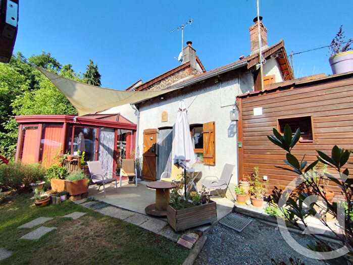 Maison à vendre - Nouzerines - 4 pièces - 3 chambres