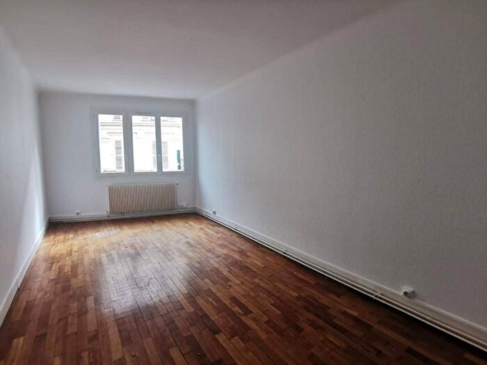 Appartement à louer - Centre, Melun - 3 pièces - 2 chambres