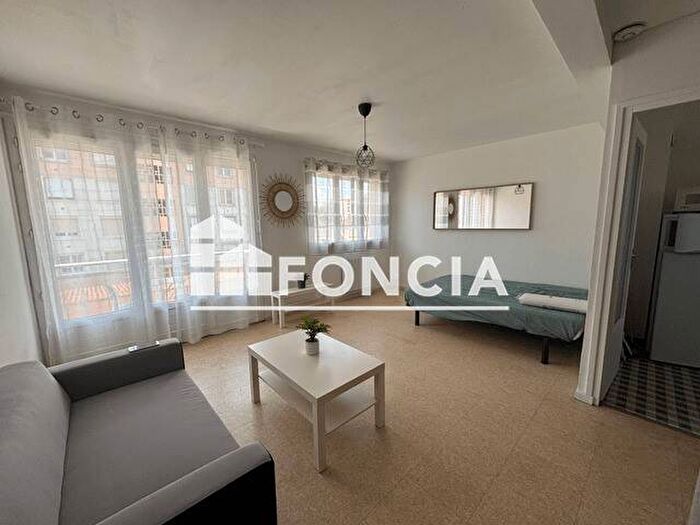 Appartement à louer - Belleroche, Villefranche-sur-Saône - 1 pièce