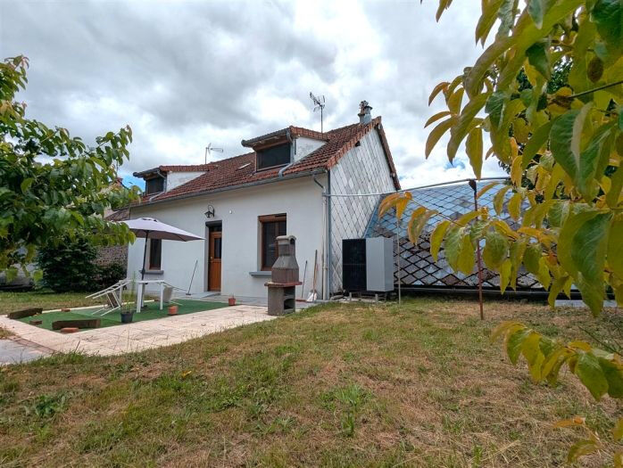 Maison à vendre - Messeix - 6 pièces - 3 chambres