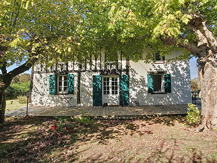 Maisons à vendre et appartements à louer - 1