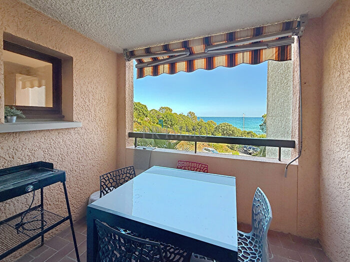 Appartement à vendre - Roquebrune-sur-Argens, Les Terrasses - 3 pièces - 2 chambres