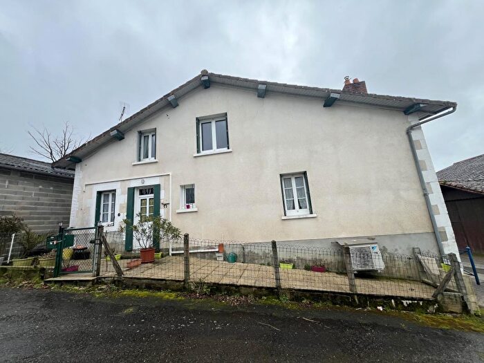 Maison à vendre - Saillat-sur-Vienne - 4 pièces - 2 chambres