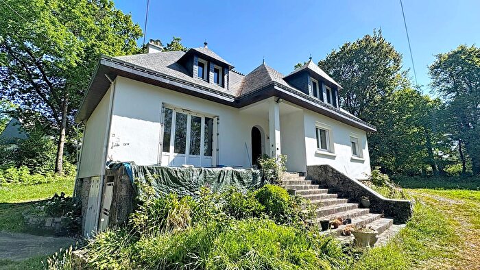 Maison 7 pièces à Saint-Thuriau, à vendre