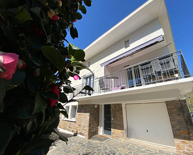 Maison à vendre - Decazeville - 6 pièces - 4 chambres