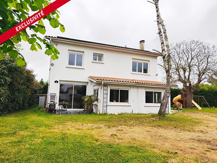 Maison 6 pièces à Marsas, à vendre