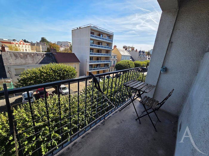 Vaugirard-Belle Isle, Châteauroux : Appartement 1 pièce à louer
