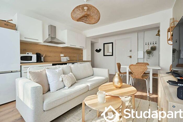 Appartement à louer - Moulins, Lille - 1 pièce - 2 chambres