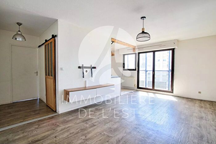 Lyon 8ème, Bachut, Transvaal : Appartement 2 pièces à vendre