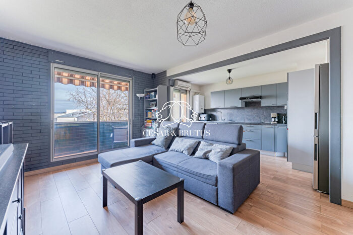 Appartement à vendre - Décines-Charpieu, Bonneveau - 4 pièces - 3 chambres