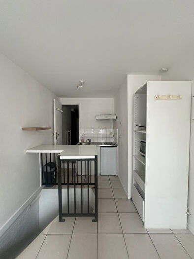 Appartement à louer - Amiens, Saint-Honoré, Jeanne dArc - 1 pièce