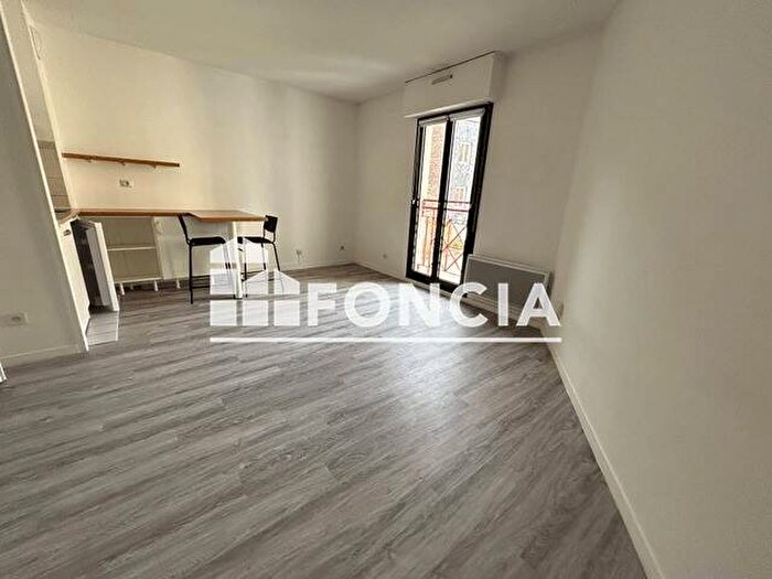 Appartement à louer - Saint Marc-Croix de Pierre-Saint Nicaise, Rouen - 1 pièce