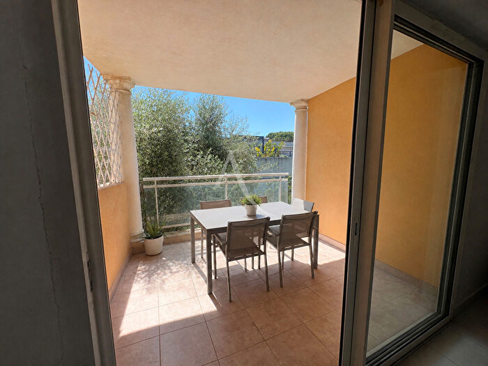 Appartement 2 pièces à Cannes, Californie Pezou, à vendre
