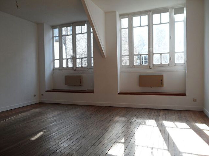 Appartement 2 pièces à Bourges, Centre-ville, Charlet, Lahitolle, Pignoux, Sembat, à louer