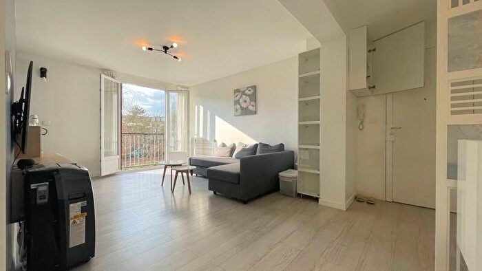 Appartement à louer - Matisse-Pierrelais, Châtillon - 3 pièces - 2 chambres