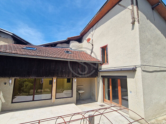La Côte-Saint-André : Maison 4 pièces à vendre