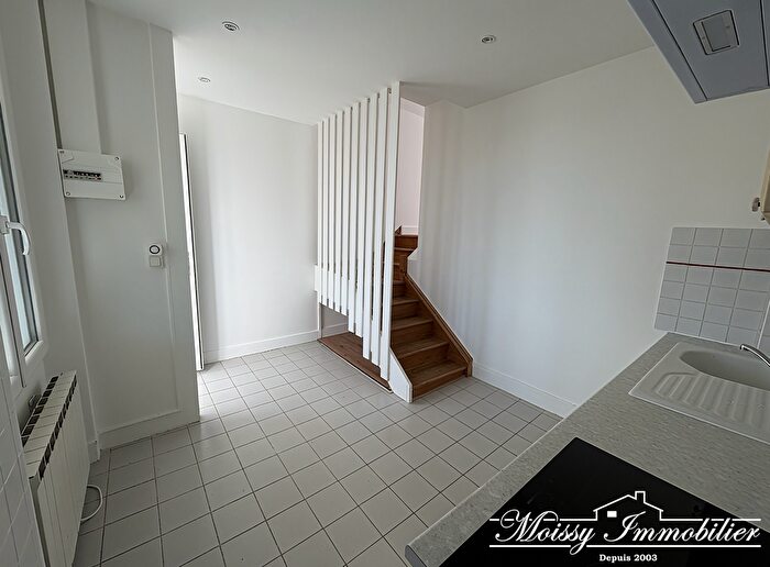 Appartement à vendre - Moissy-Cramayel, Centre-ville - 1 pièce