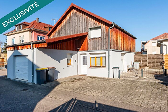 Maison à vendre - Riedisheim, Nord - 5 pièces - 4 chambres