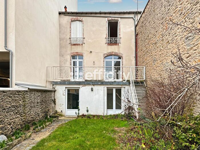 Maison à vendre - Laval, Les Pommeraies - 6 pièces - 5 chambres