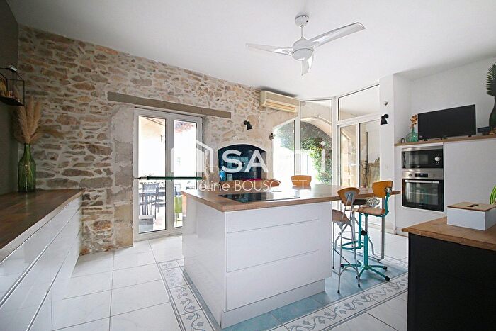 Maison à vendre - Uchaud - 6 pièces - 5 chambres