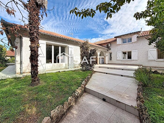 Maison 8 pièces à Montauban, Pays-Bas, à vendre