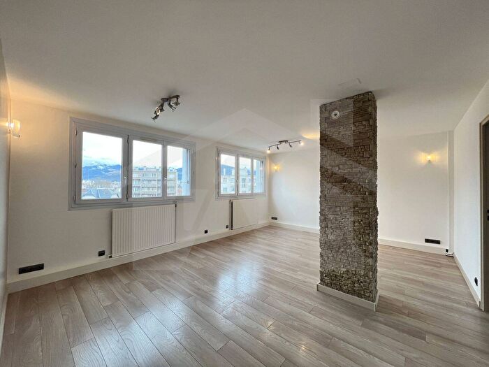 Allies-Clos d'Or, Grenoble : Appartement 3 pièces à louer