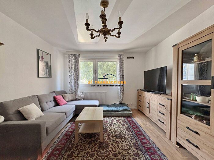 Maisons à vendre et appartements à louer - 3