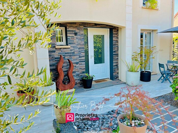 Maison 7 pièces à Rozay-en-Brie, à vendre