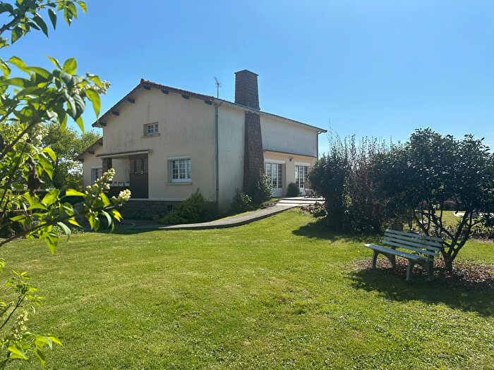 Maison à vendre - Nesmy - 6 pièces - 4 chambres