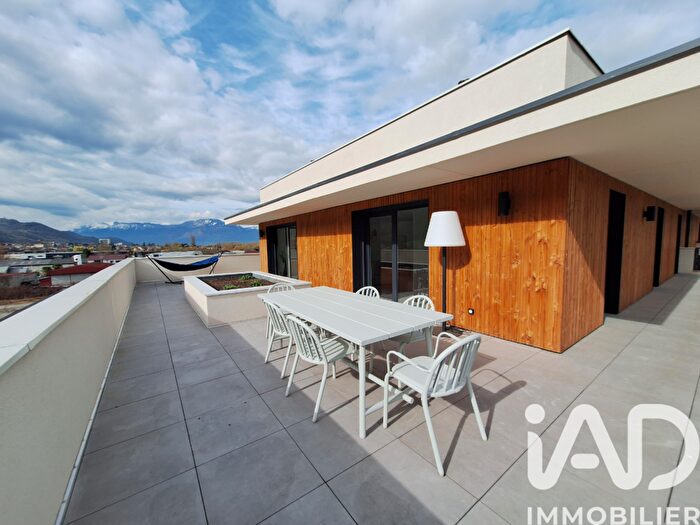 Appartement à vendre - Le Versoud - 5 pièces - 4 chambres