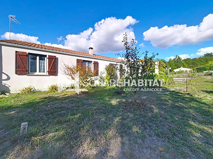 Maison 5 pièces à Montils, à vendre