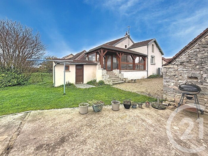 Maison à vendre - Ruffey-lès-Echirey - 7 pièces - 5 chambres