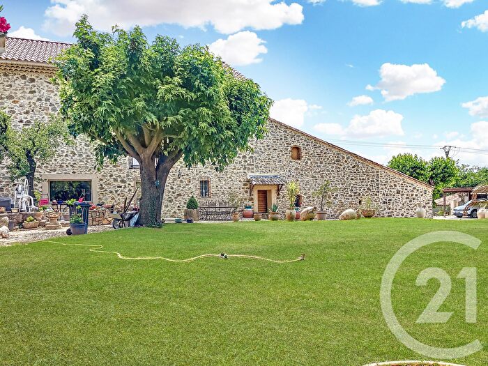 Maison 8 pièces à Connaux, à vendre