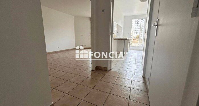 Aristide Briand, Vanves : Appartement 2 pièces à louer