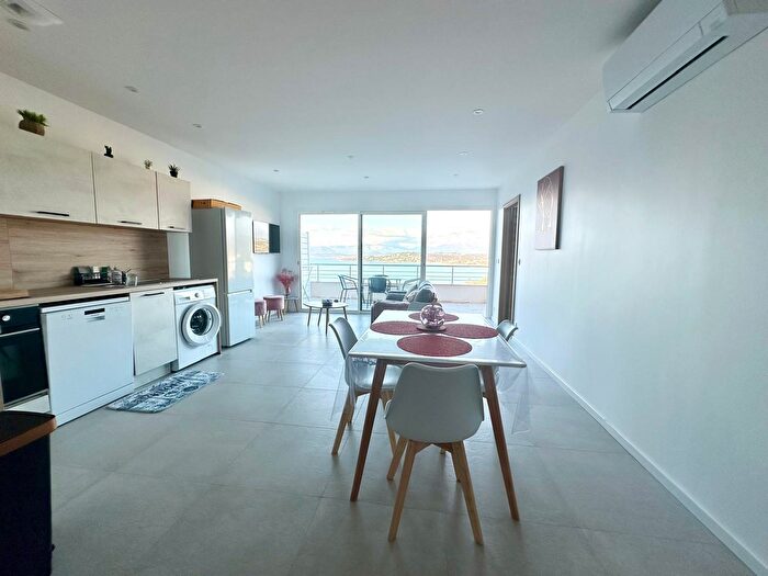 Appartement à louer - Pietrosella - 3 pièces - 2 chambres