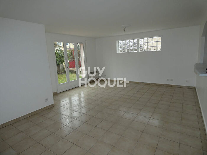Appartement à vendre - Montfermeil, Franceville - 3 pièces - 2 chambres