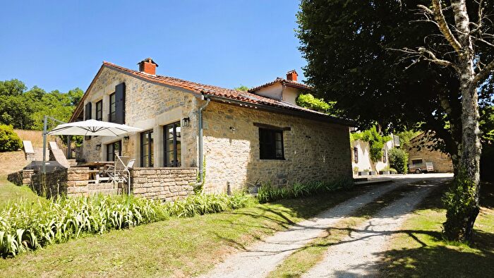 Maison 15 pièces à Saint-Antonin-Noble-Val, à vendre
