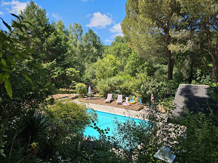 Maison 10 pièces à Puivert, à vendre