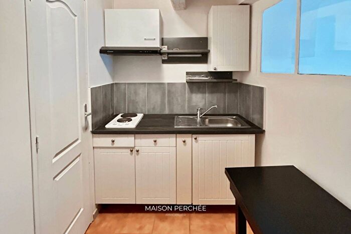 Appartement à louer - Centre Ancien, Draguignan - 1 pièce