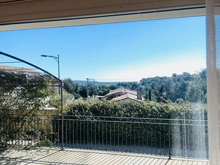 Maison à vendre - Aramon - 5 pièces - 4 chambres